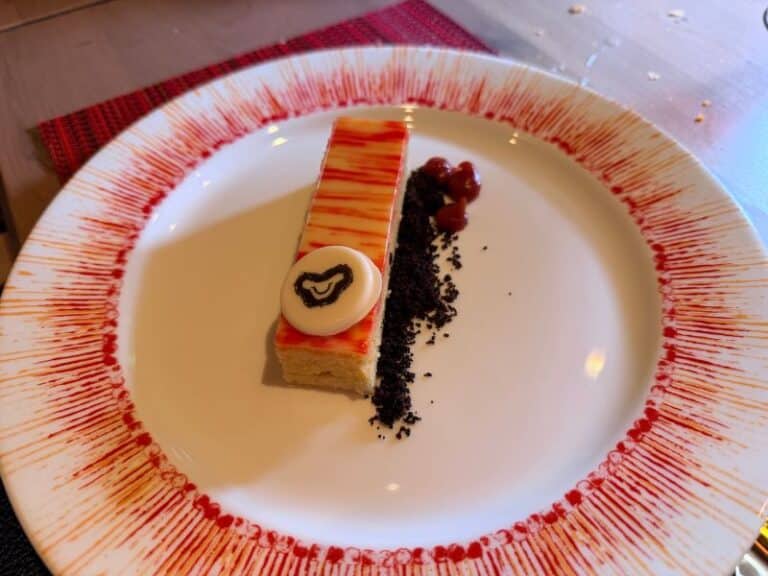 Disney Destiny Restaurants Guide