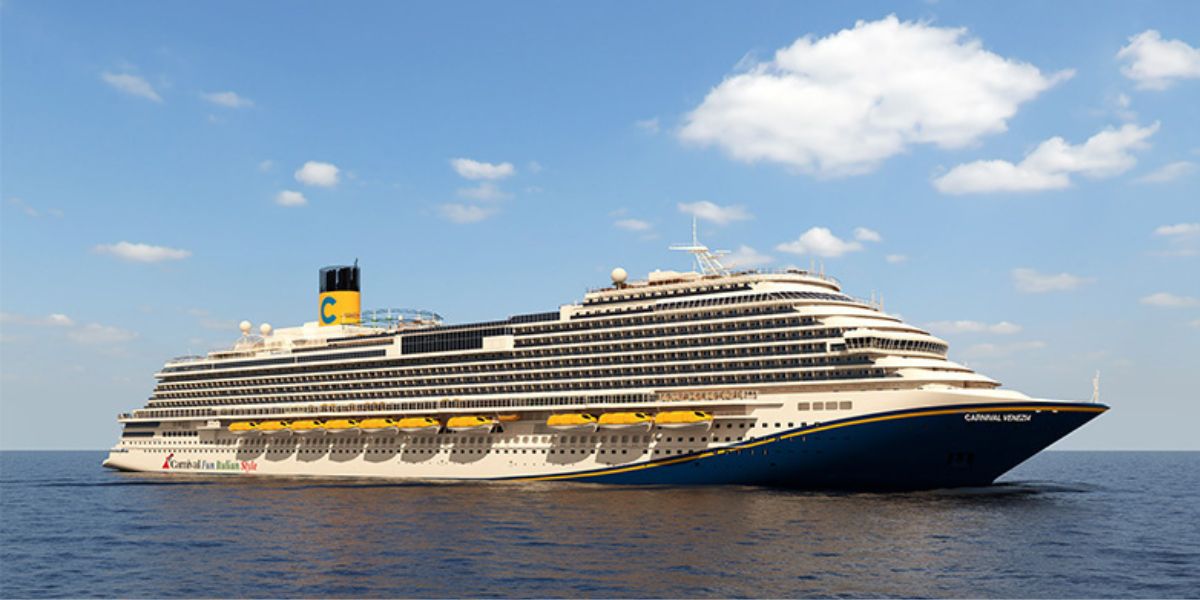 Titanic Vs Carnival Cruise Ships: Comparison Titanic Vs Carnival Cruise Ships: Comparison