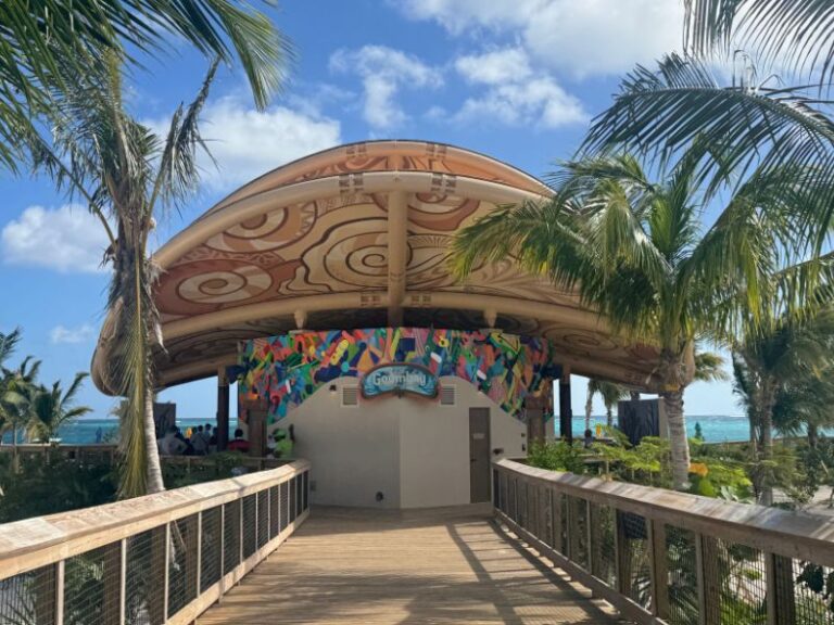 Castaway Cay vs Lookout Cay: Which Is Best?