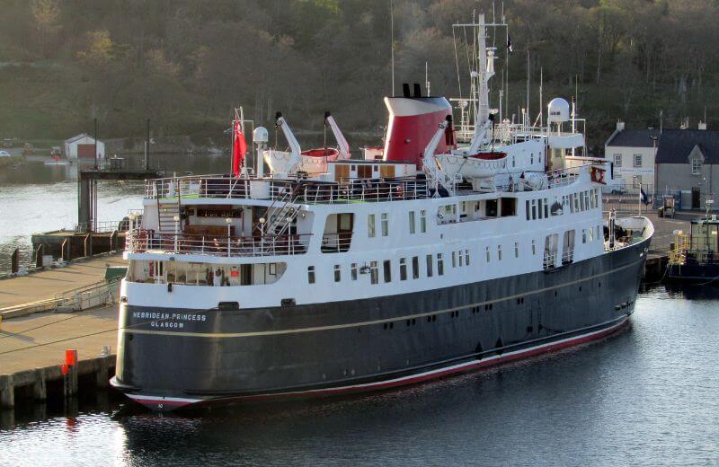 The 10 Smallest Cruise Ships In The World