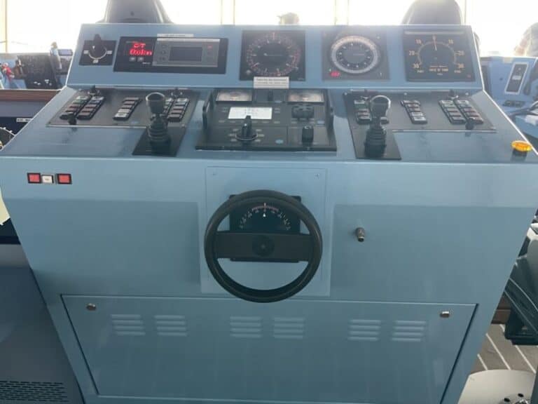 Behind the Scenes: Inside the Cruise Ship Bridge
