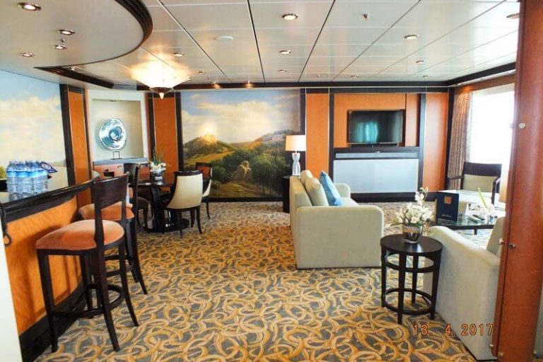 Independence of the Seas Cabins to Avoid (& the Best Ones to Book ...