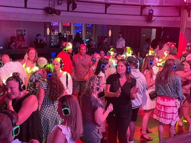 69 Fun Things to Do on a Cruise Ship - From Morning to Midnight